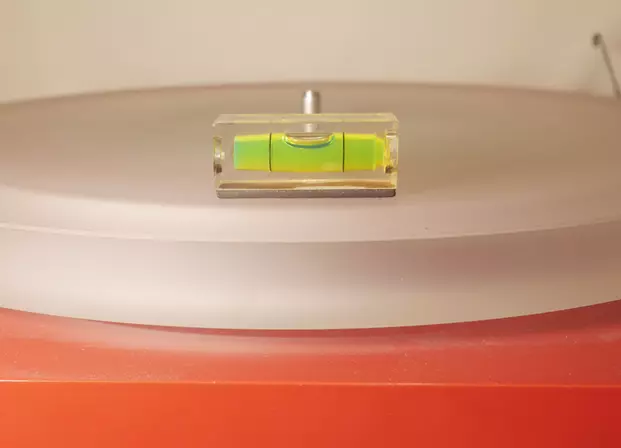 Mastering Vinyl: Your Ultimate Guide to Setting Up a Turntable Record ...