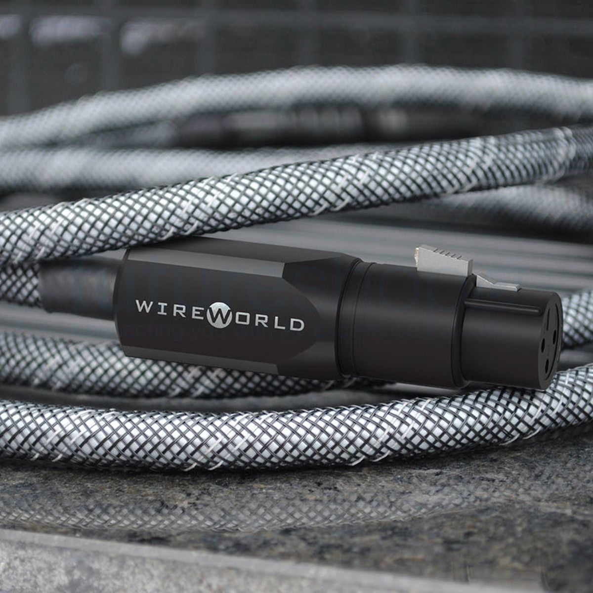 Wireworld Platinum Starlight 10 AES/EBU XLR Digital Cable